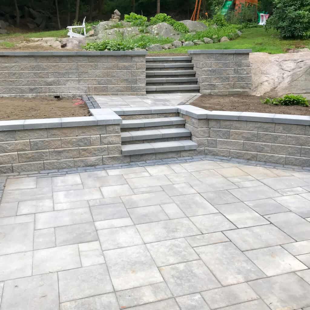 Retaining Walls in Massachusetts | Hardscape Landscaping